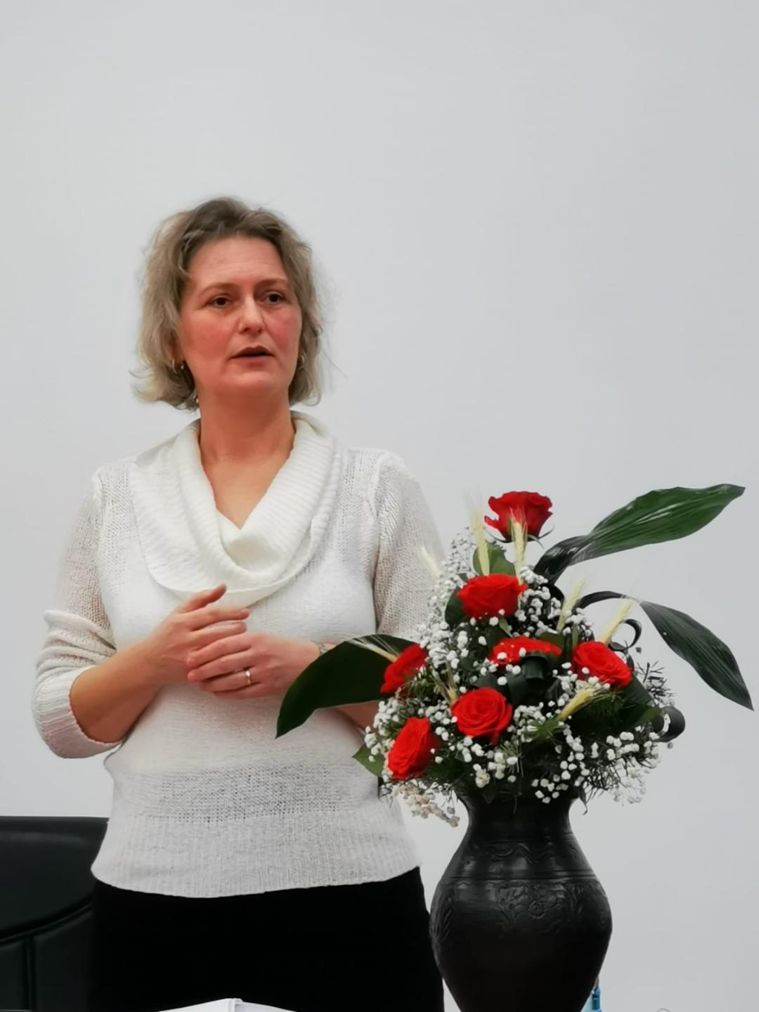 „1989-2019. Femeia româncă după 30 de ani de libertate” | Arhiepiscopia ...
